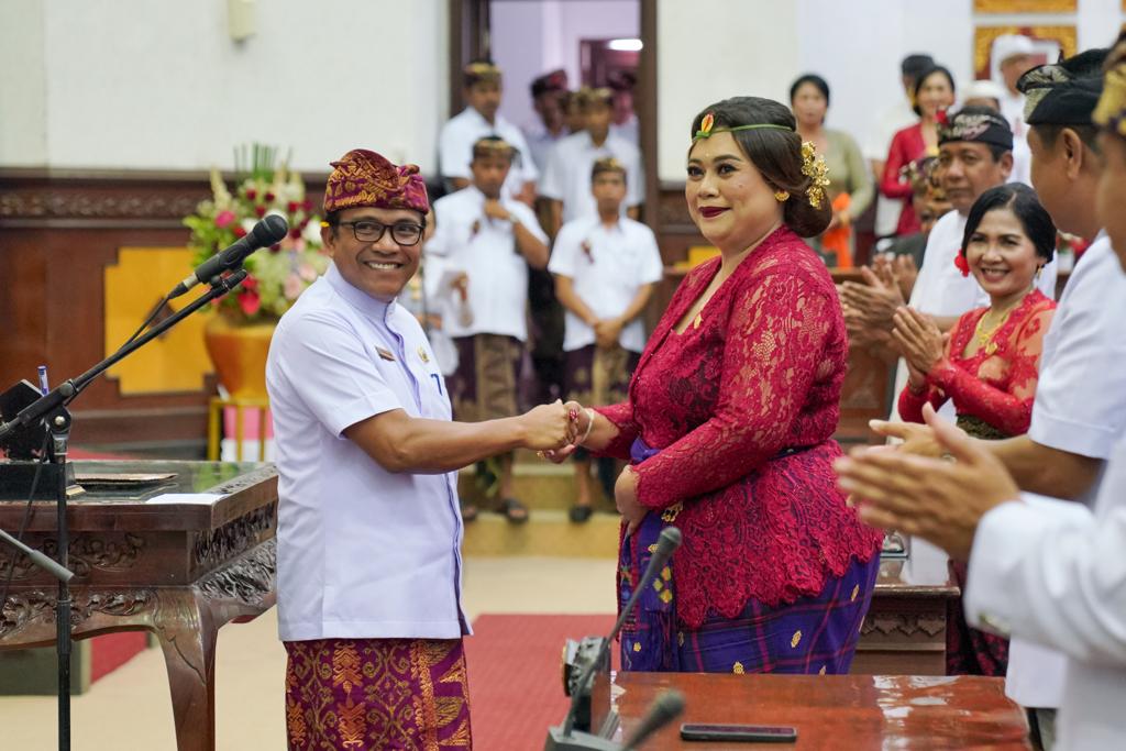 Ni Made Sanjani Widiastuti Dilantik Jadi PAW DPRD Gianyar Sisa Masa ...