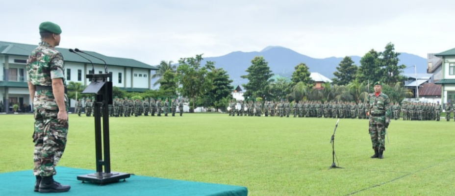 Upacara 17-an Dipimpin Irutum It Kodam XIII/Merdeka | NASIONAL XPOS